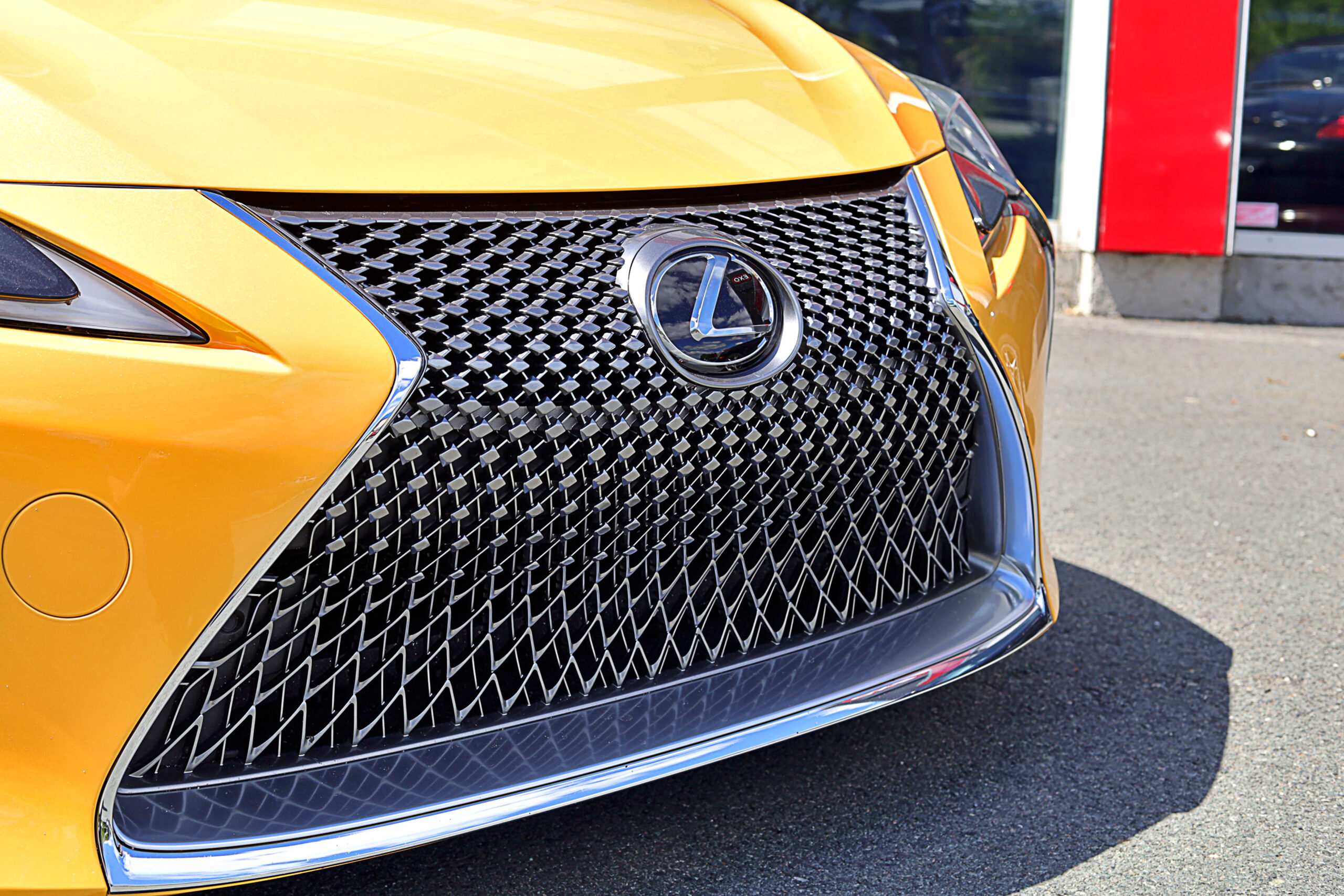 Lexus LC500 – EXO Automobiles