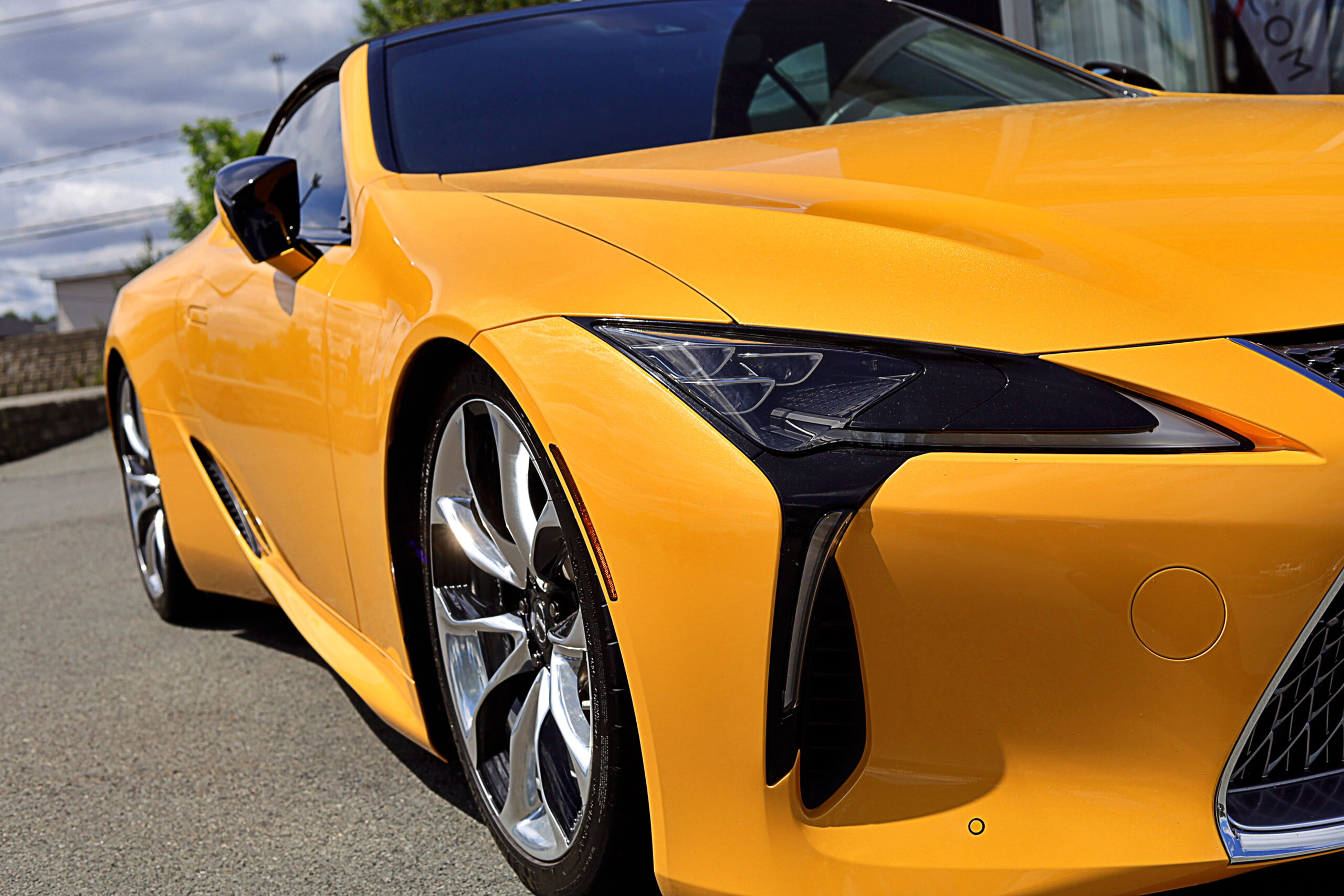 Lexus LC500 – EXO Automobiles