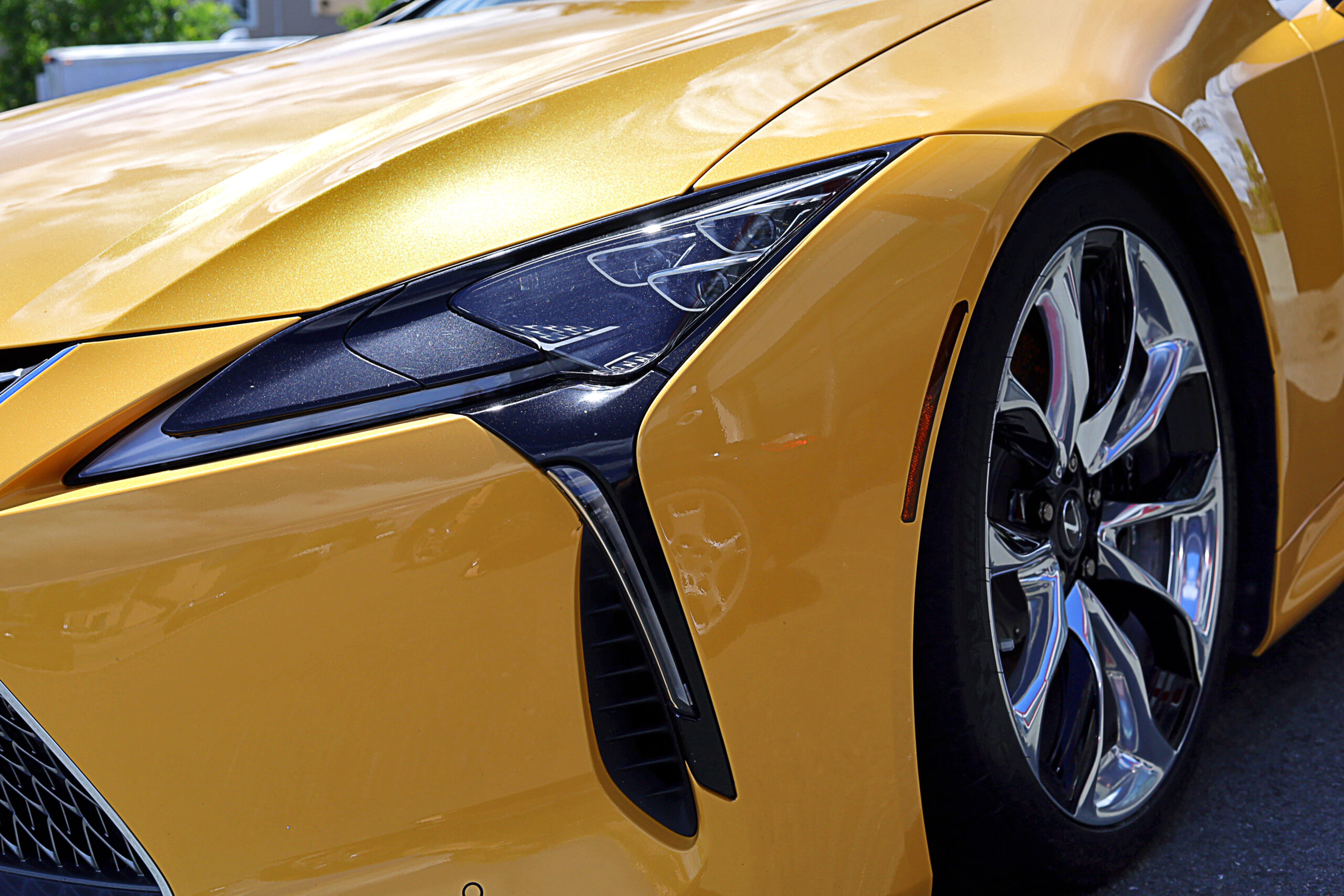 Lexus LC500 – EXO Automobiles