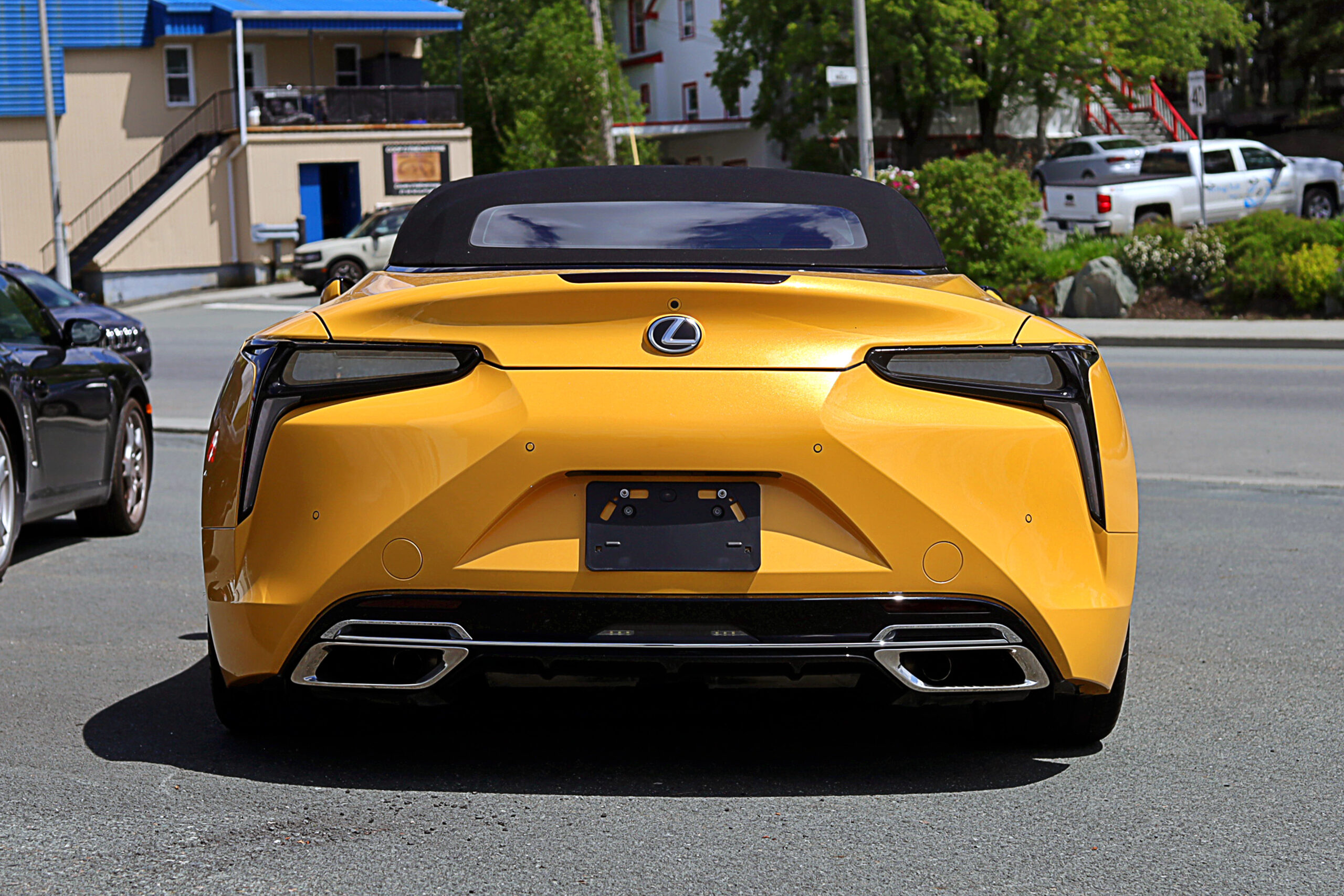Lexus LC500 – EXO Automobiles